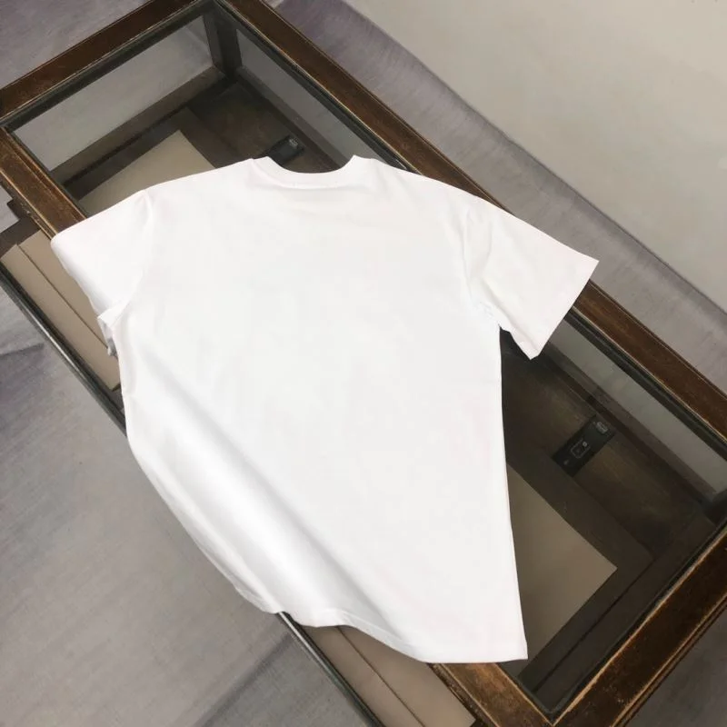 Low-cost Vivienne Westwood T-Shirts