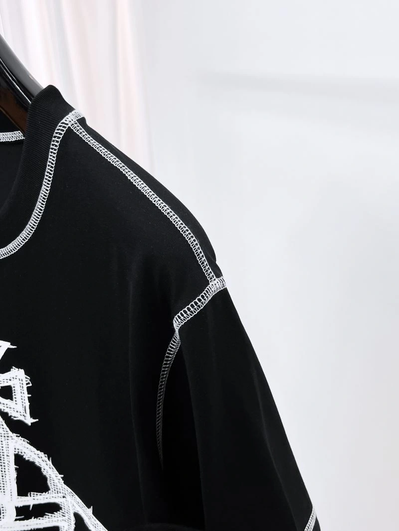 Low-cost Vivienne Westwood T-Shirts