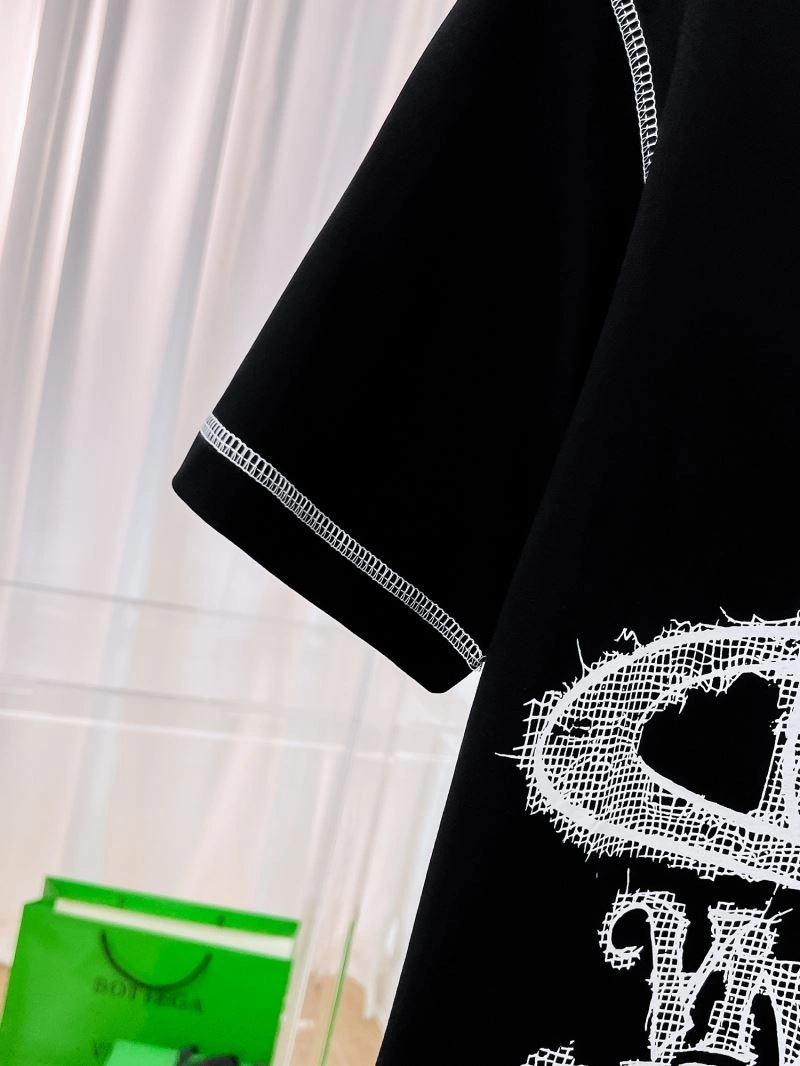 Low-cost Vivienne Westwood T-Shirts