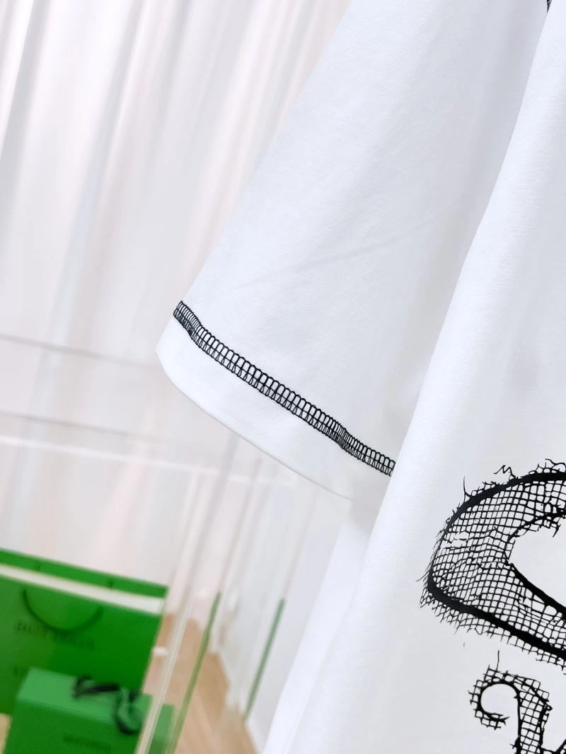 Value-priced Vivienne Westwood T-Shirts