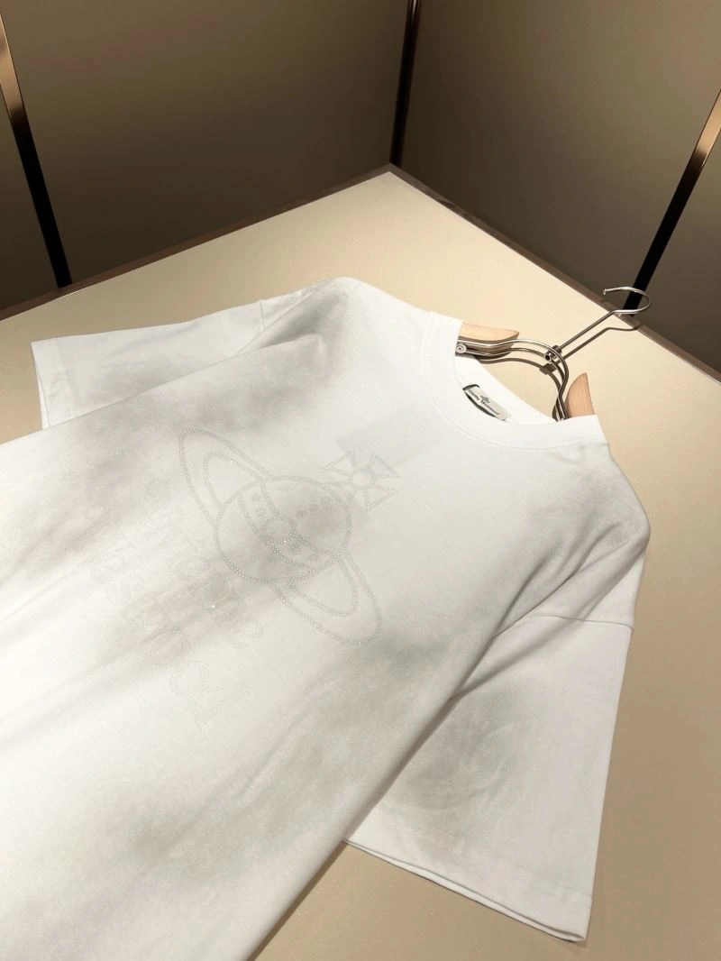 Bargain Vivienne Westwood T-Shirts