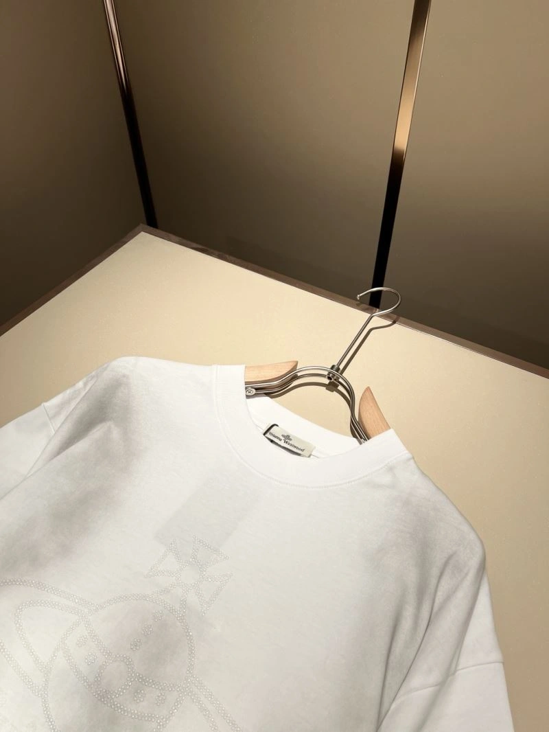 Bargain Vivienne Westwood T-Shirts