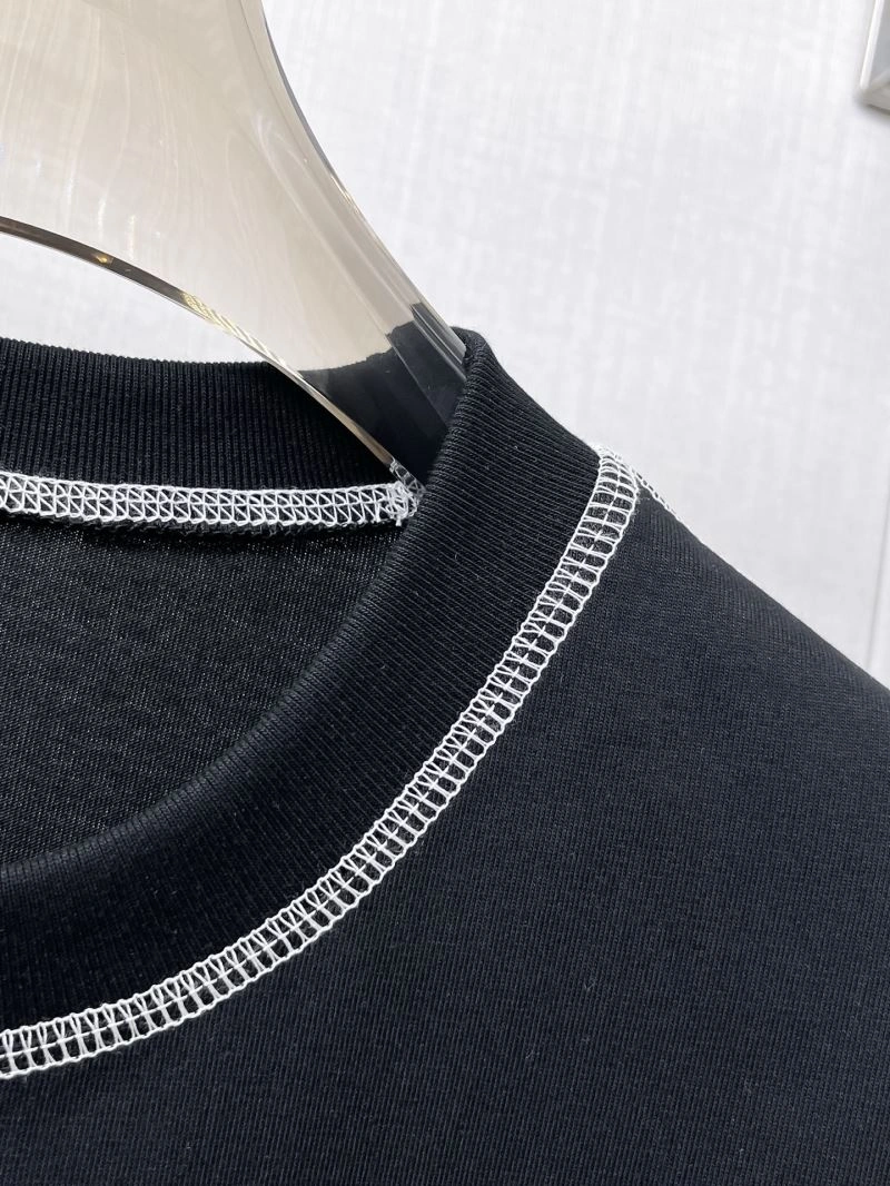 Low-cost Vivienne Westwood T-Shirts