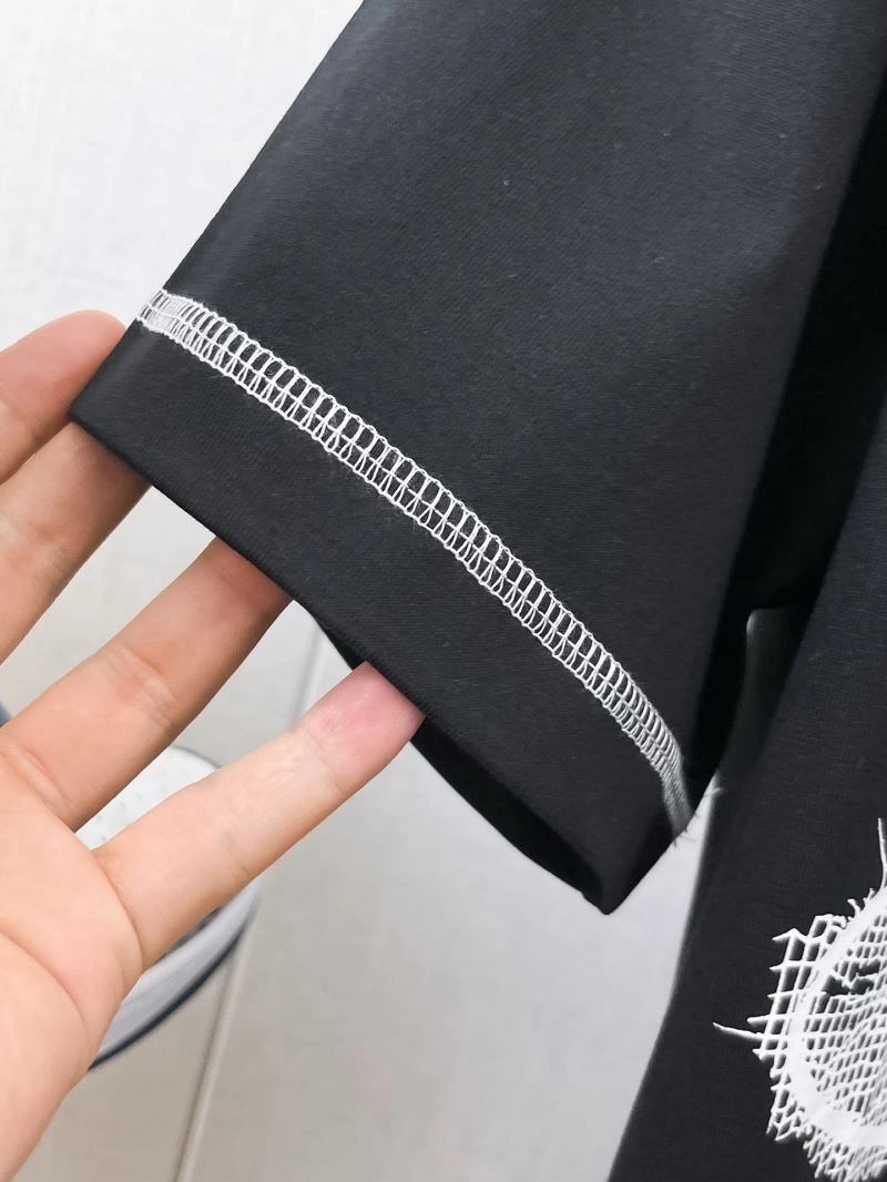 Low-cost Vivienne Westwood T-Shirts