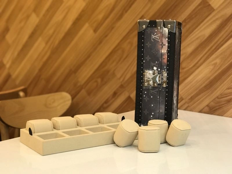 Inexpensive Watch Box