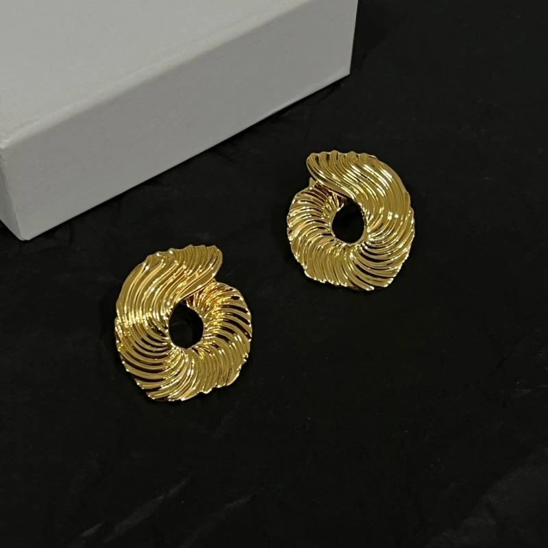 Indistinguishable Wens Earrings