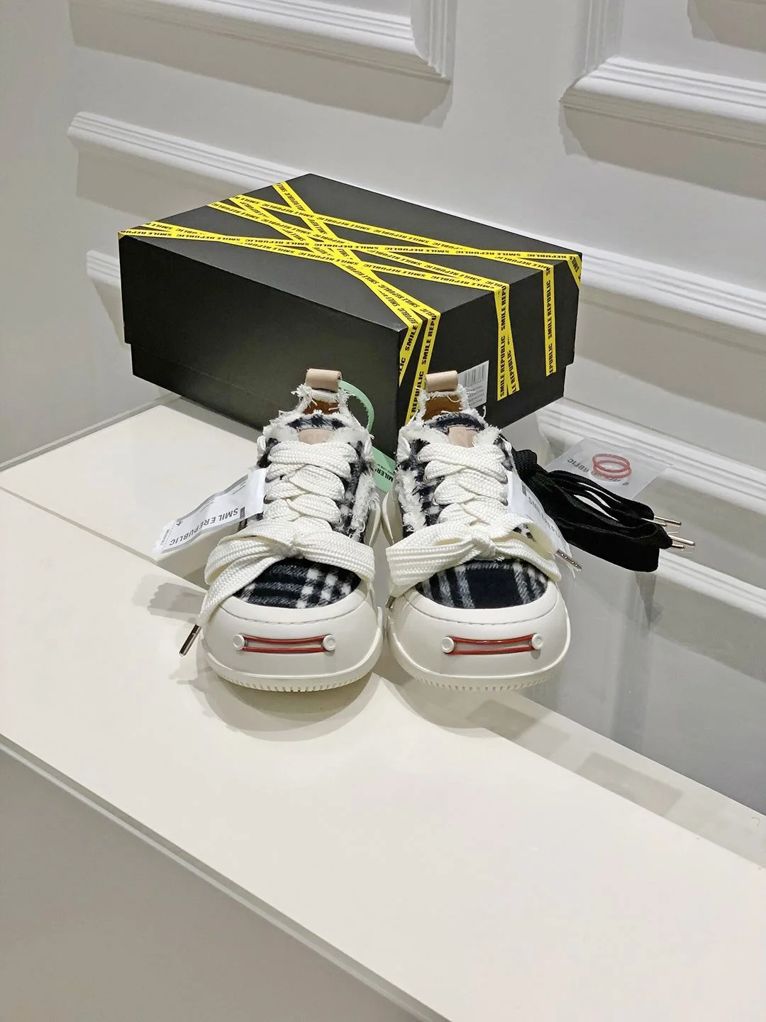 Value-priced Xvessel Shoes