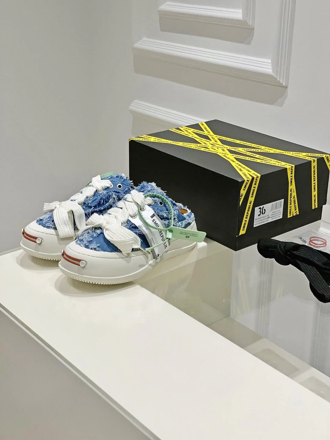 Brand-authenticated Xvessel Shoes