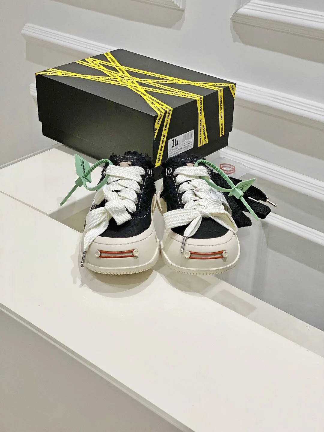 Official Xvessel Shoes