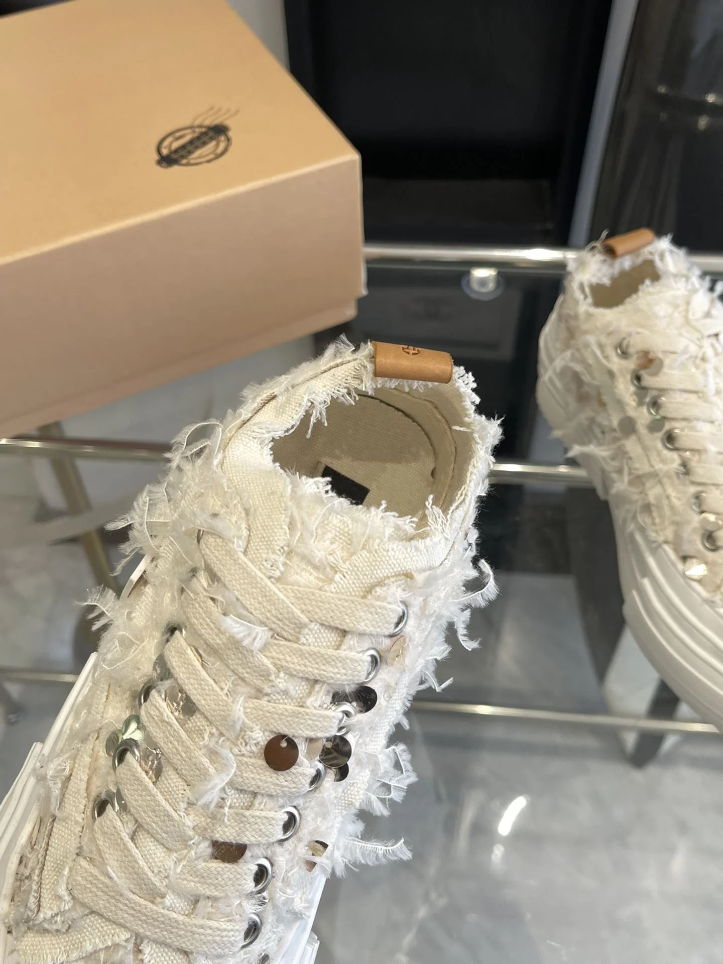 Budget-friendly Xvessel Shoes