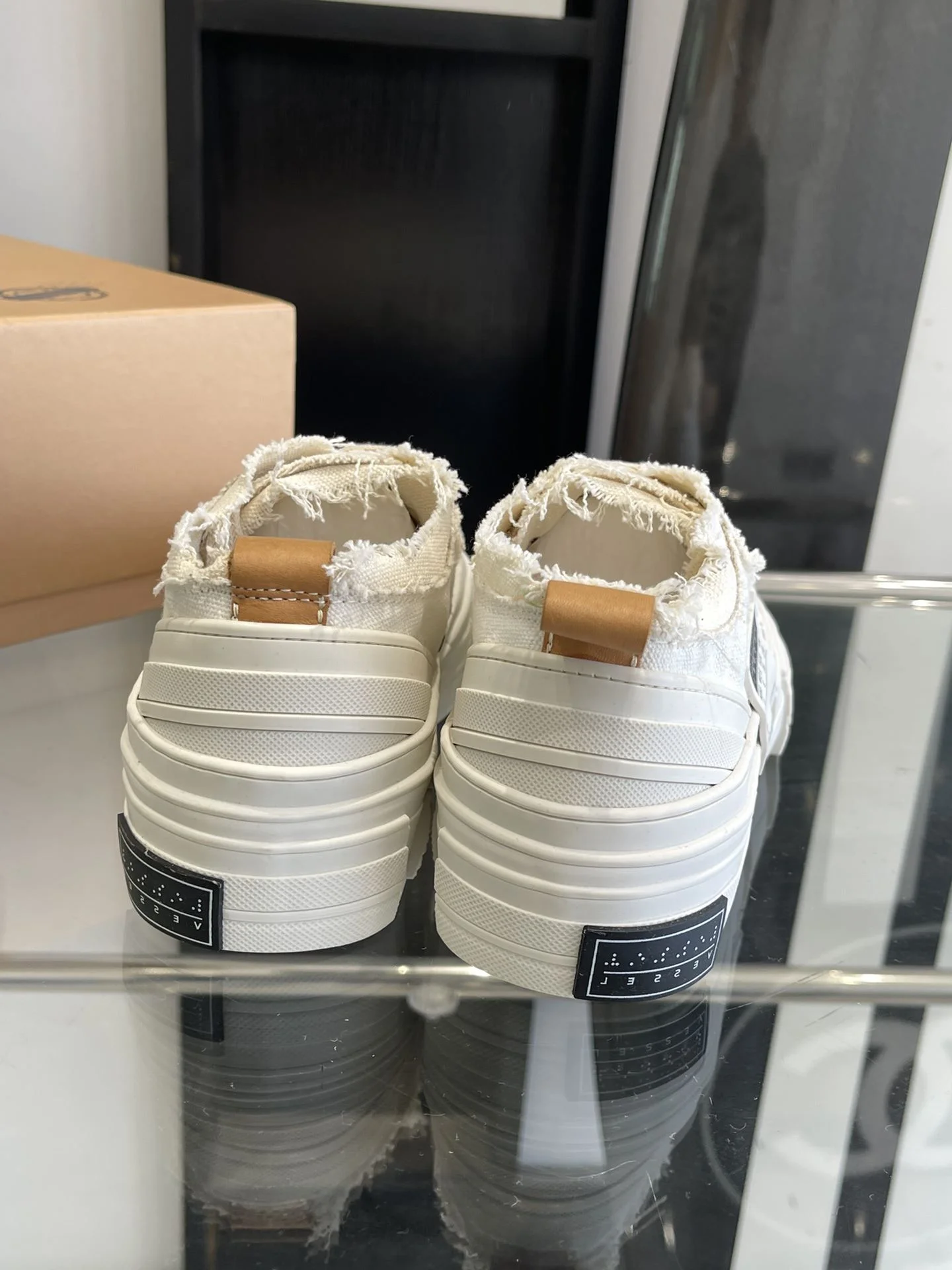 Low-cost Xvessel Shoes