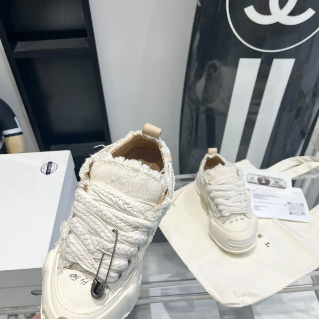 High fidelity Xvessel Shoes