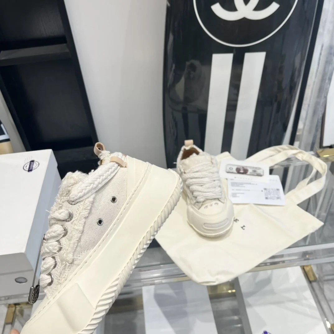 High fidelity Xvessel Shoes