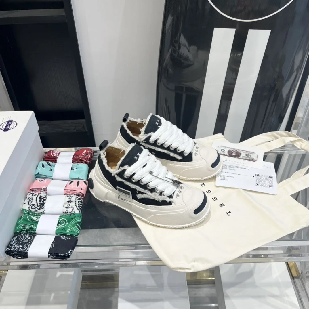 1:1 copy Xvessel Shoes