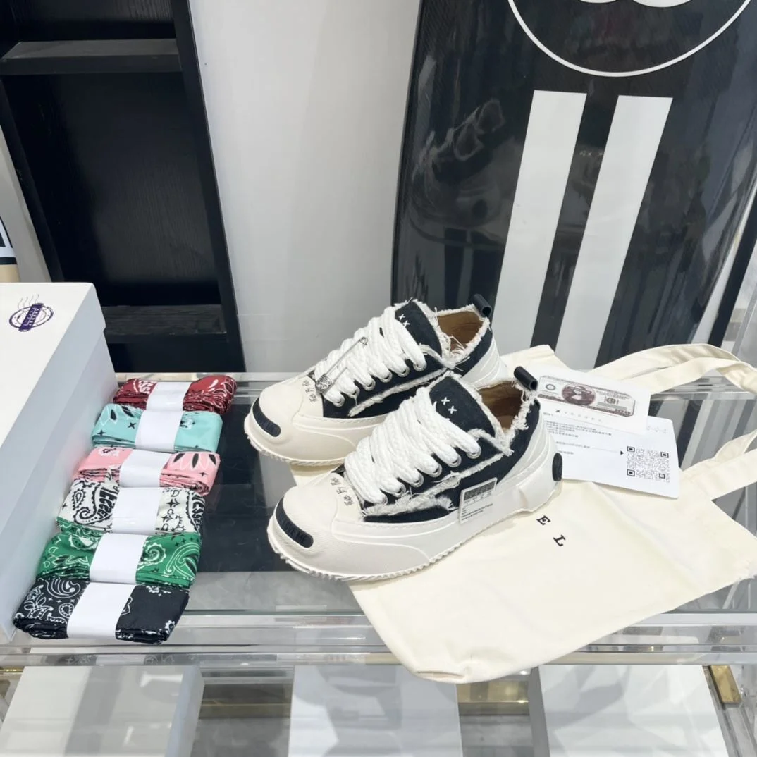 1:1 copy Xvessel Shoes