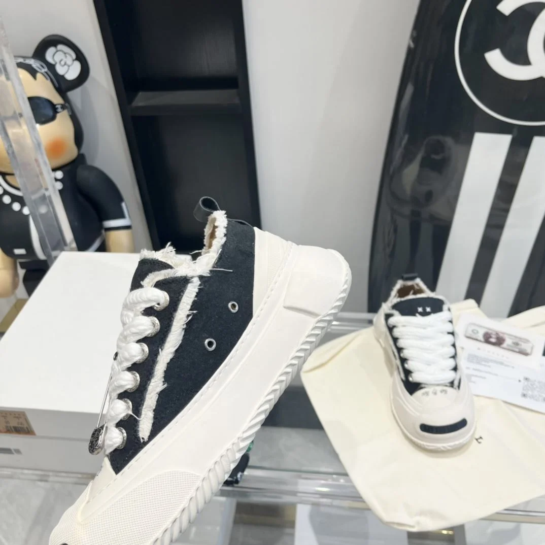 1:1 copy Xvessel Shoes