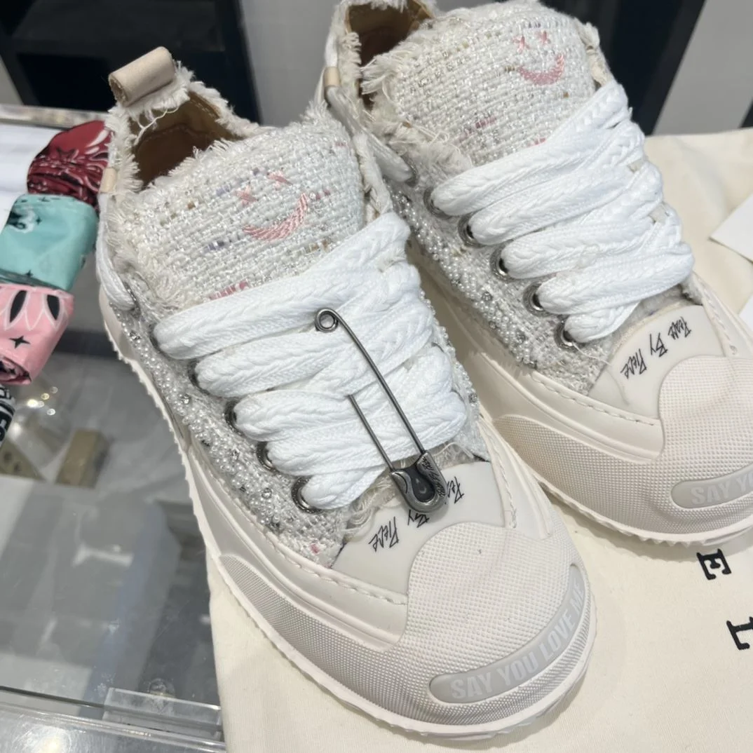 Discounted Xvessel Shoes