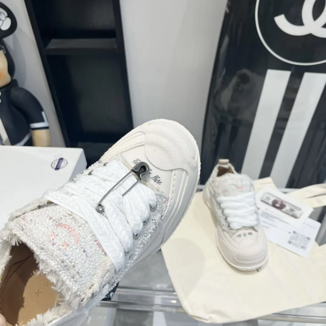 Discounted Xvessel Shoes