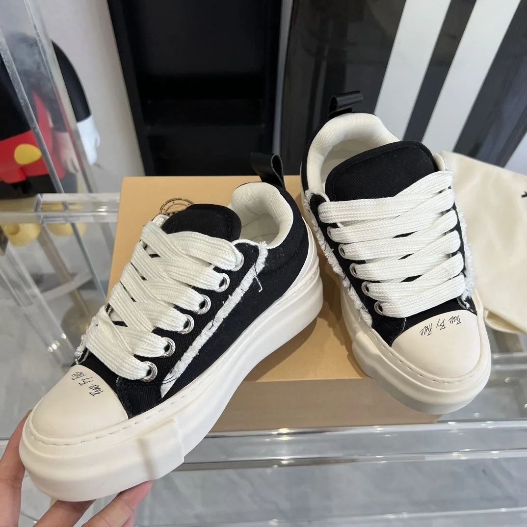 1:1 copy Xvessel Shoes