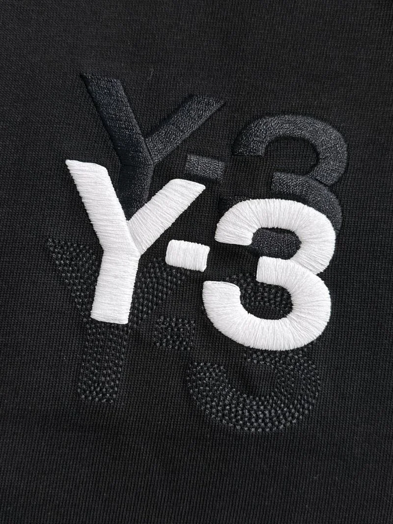 Accurate model Y-3 T-Shirts