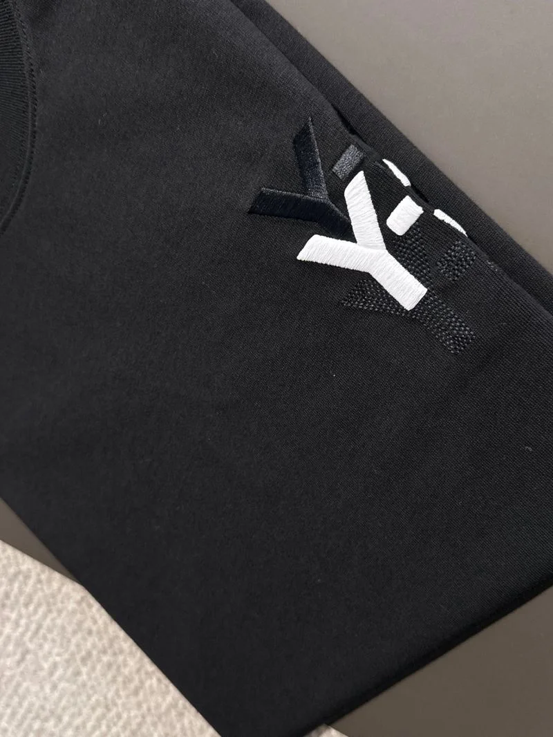 Accurate model Y-3 T-Shirts