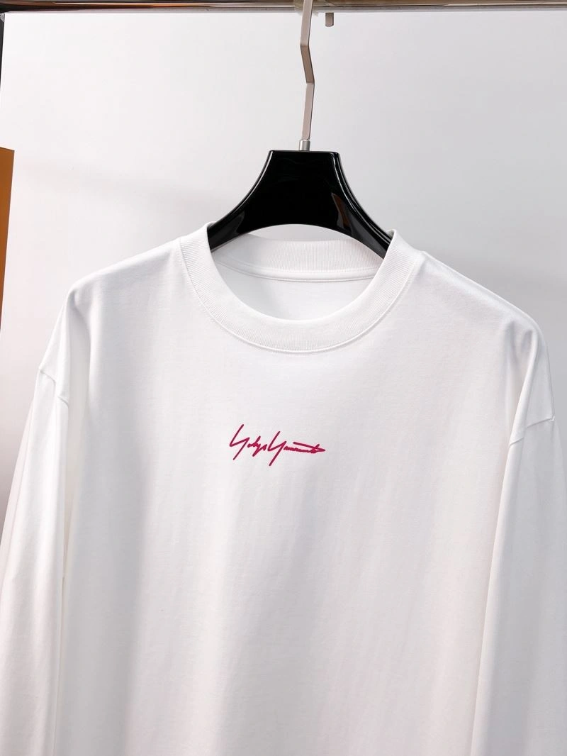 Accurate model Y-3 T-Shirts
