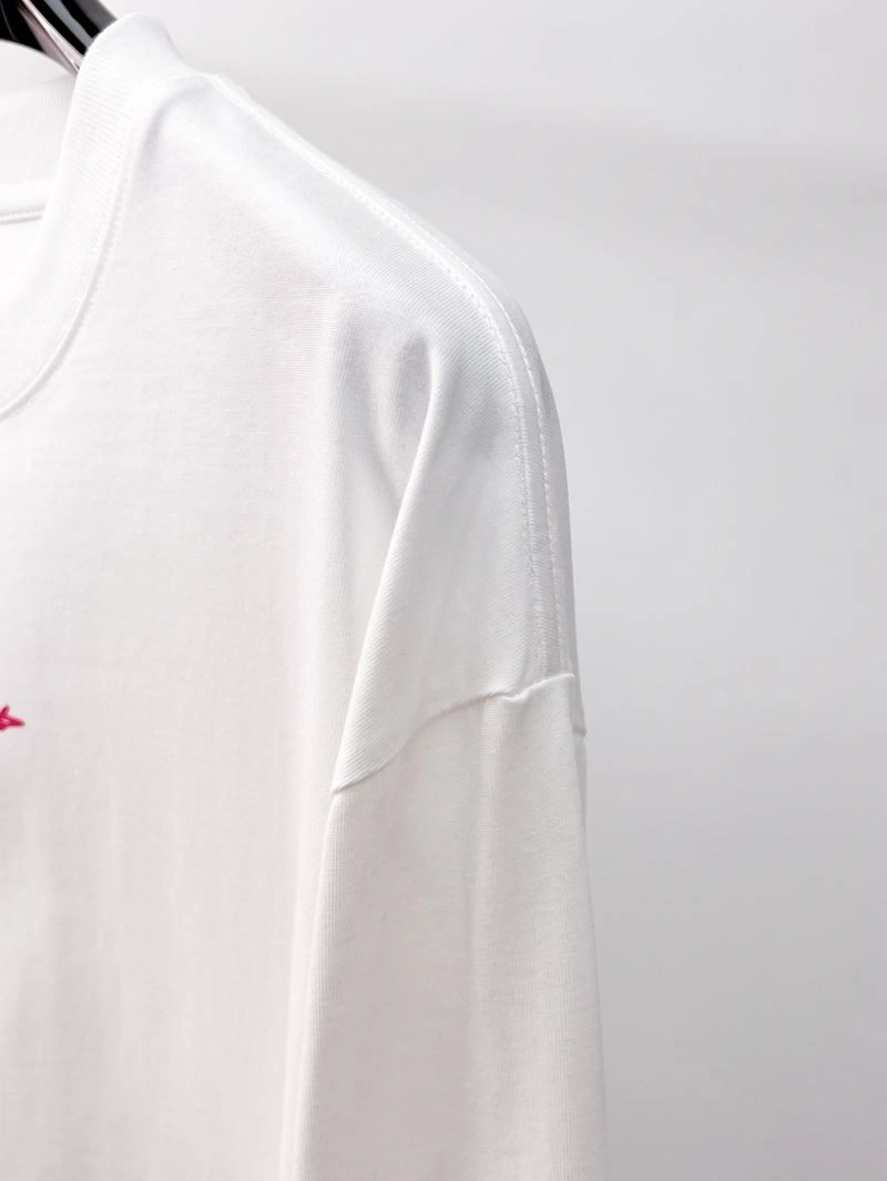 Accurate model Y-3 T-Shirts