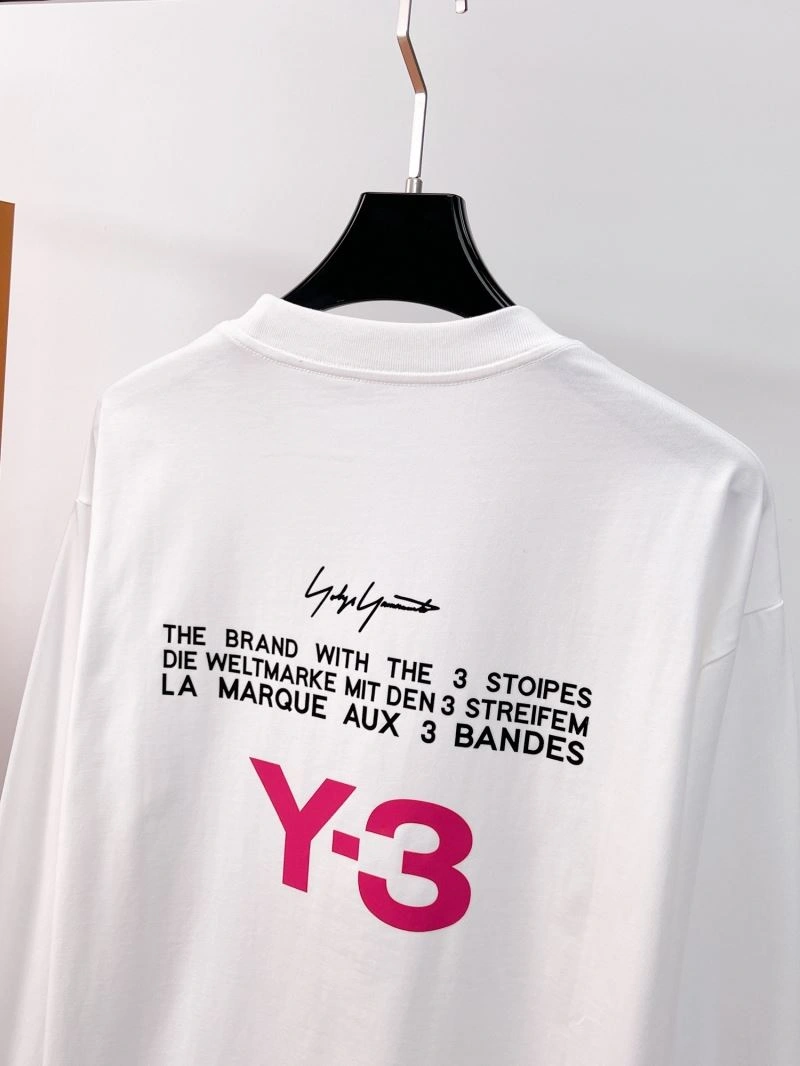 Accurate model Y-3 T-Shirts