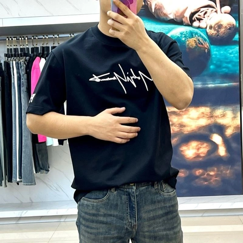 Exact replica Y-3 T-Shirts