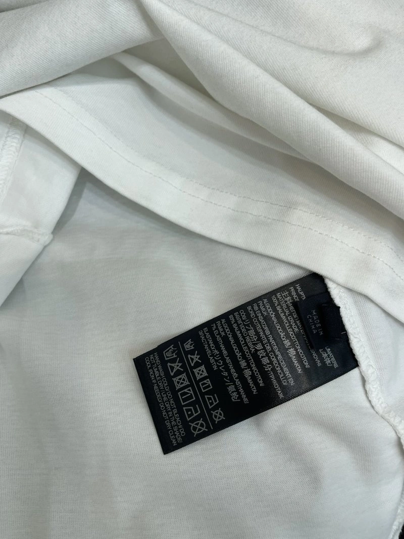Exact replica Y-3 T-Shirts