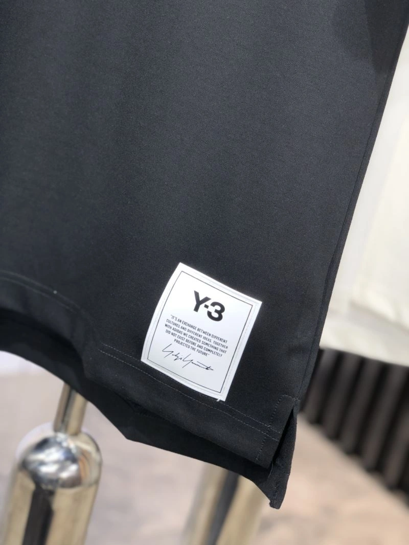 Low-cost Y-3 T-Shirts