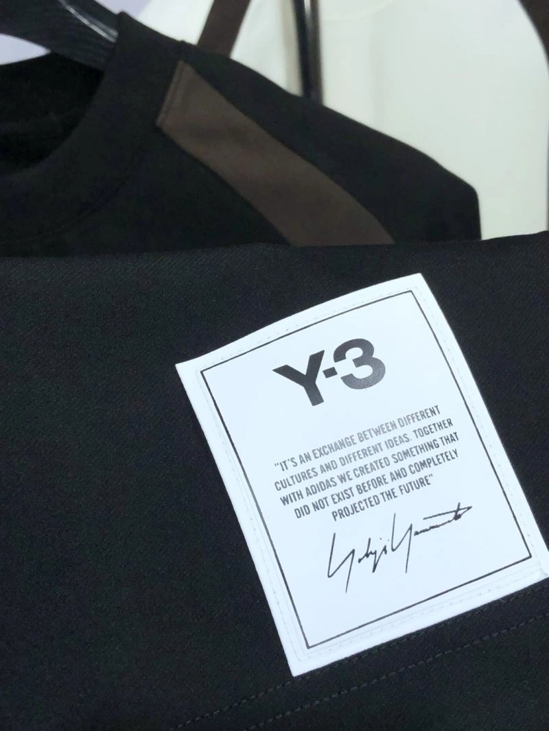 Low-cost Y-3 T-Shirts