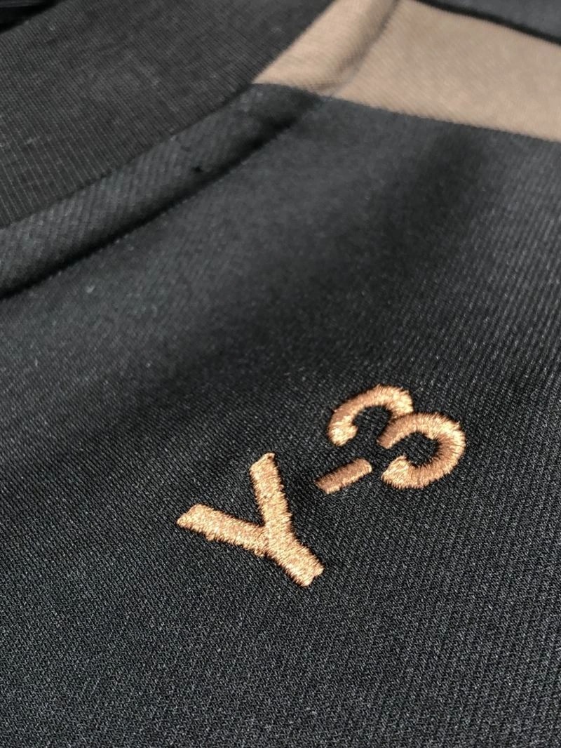 Low-cost Y-3 T-Shirts