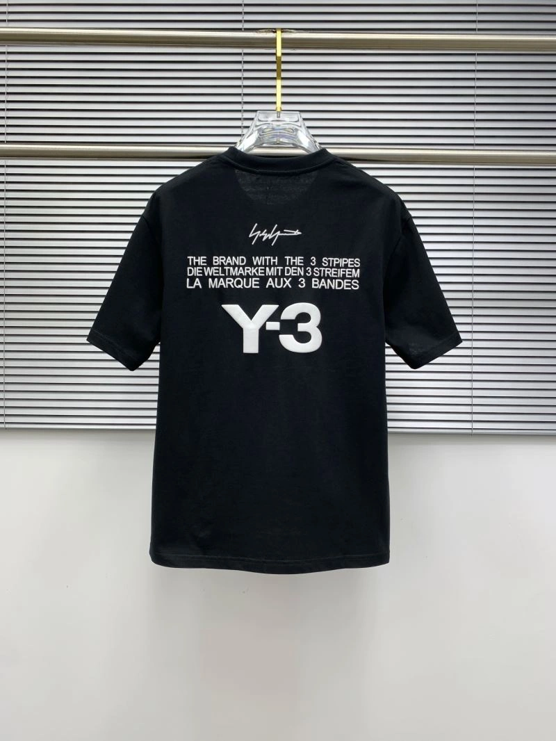 Accurate model Y-3 T-Shirts