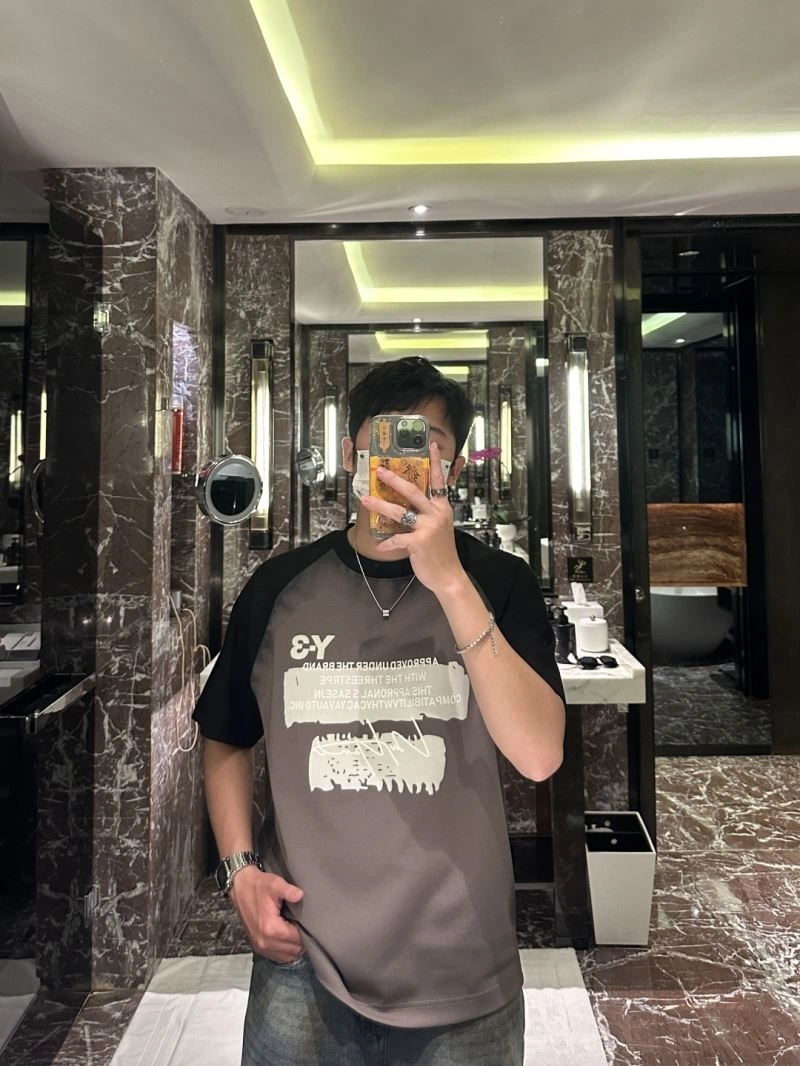Precise copy Y-3 T-Shirts