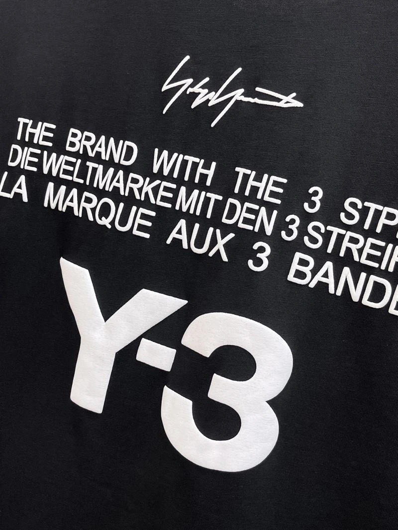 Accurate model Y-3 T-Shirts