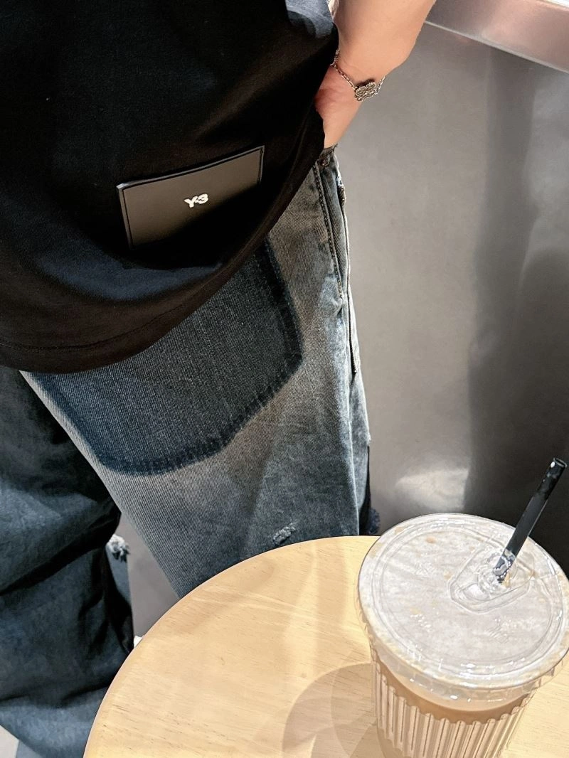 Low-cost Y-3 T-Shirts