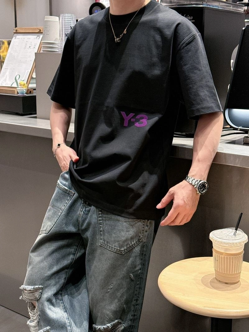 Low-cost Y-3 T-Shirts