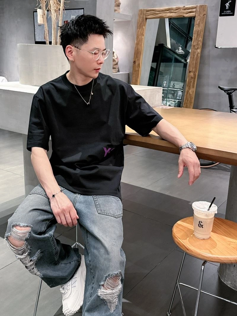 Low-cost Y-3 T-Shirts