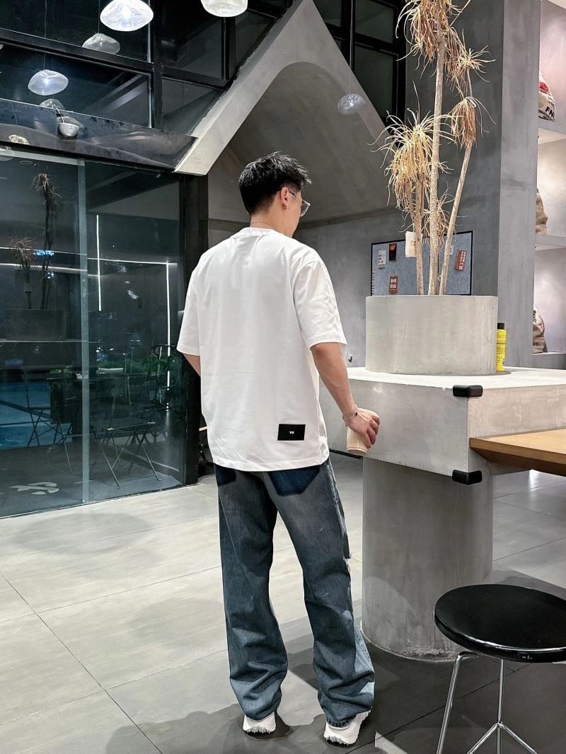 Exact replica Y-3 T-Shirts