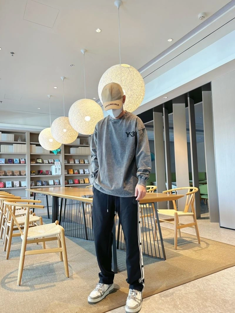 Bargain Y-3 T-Shirts