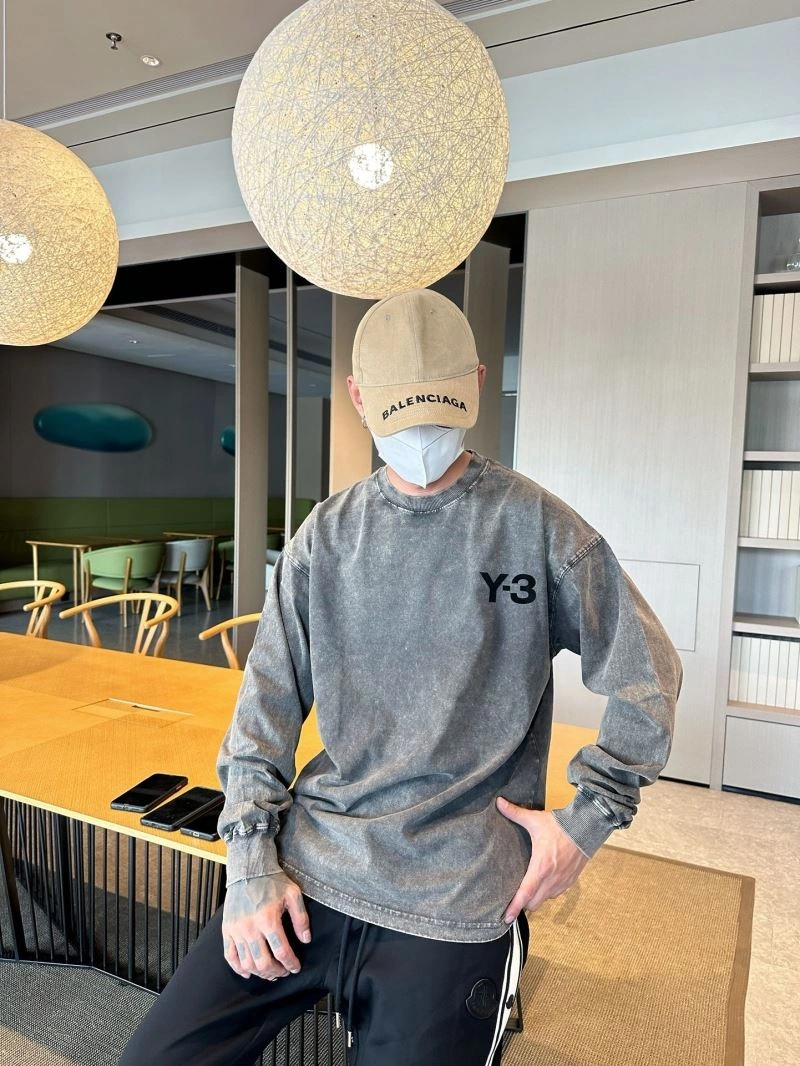 Bargain Y-3 T-Shirts