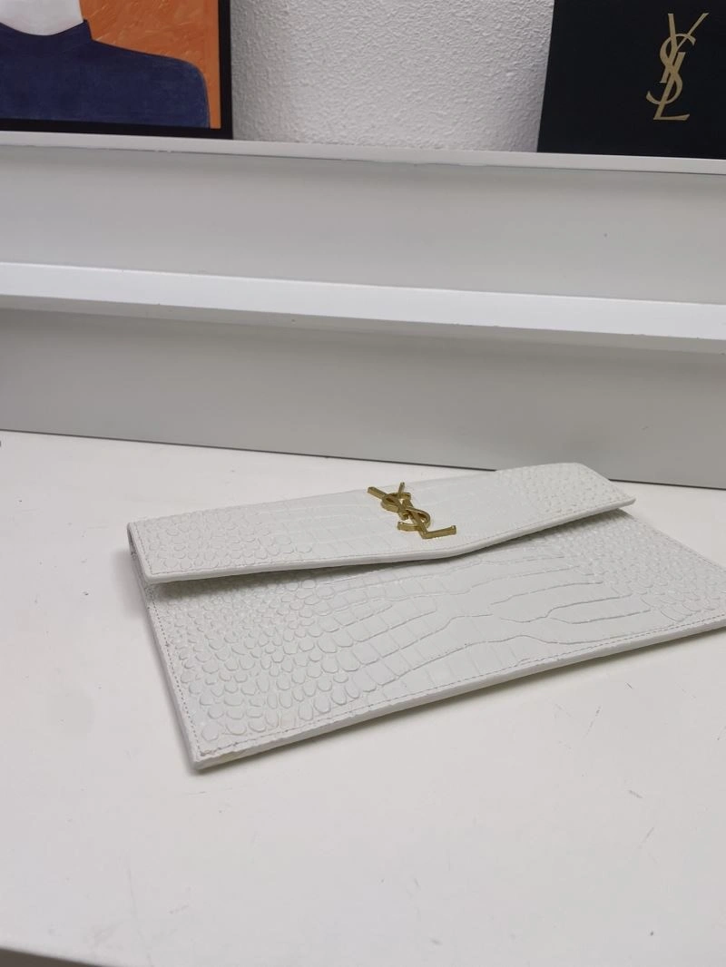 Cut-rate YSL Clutch Bags