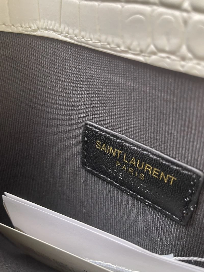 Cut-rate YSL Clutch Bags