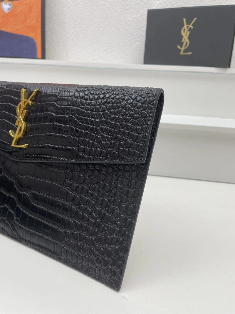 Cut-rate YSL Clutch Bags