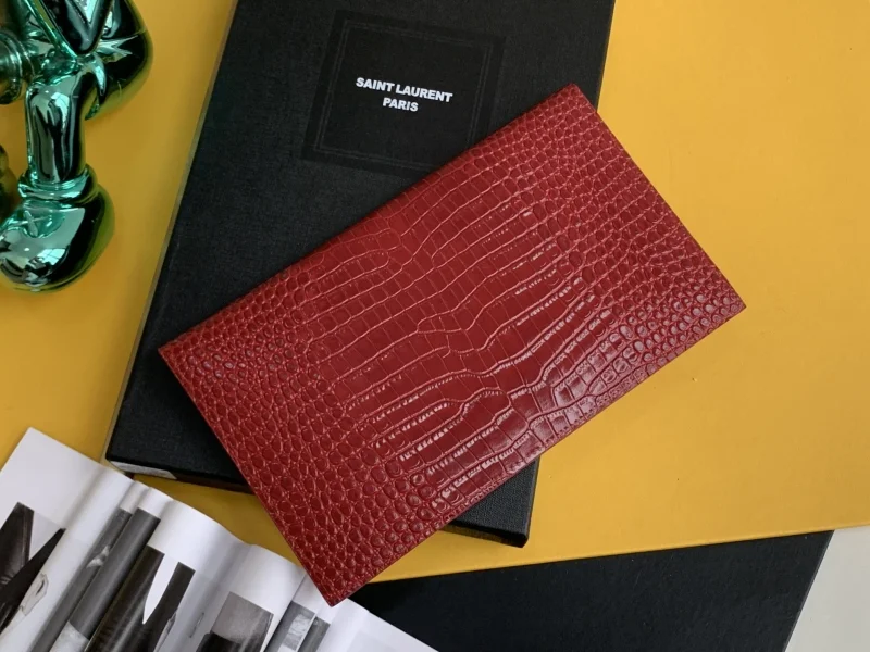High accuracy YSL Clutch Bags