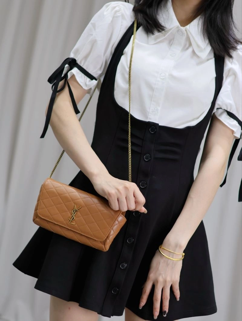 High accuracy YSL Clutch Bags