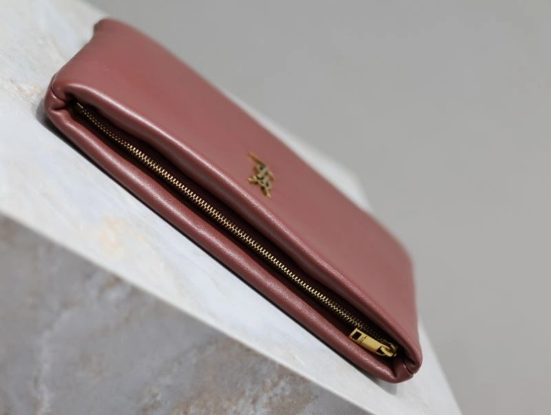 Brand-authenticated YSL Clutch Bags