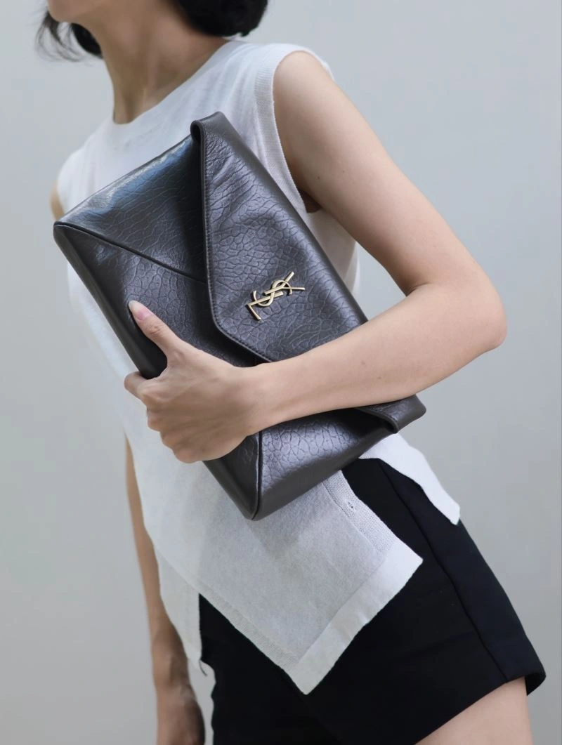 Top mirror YSL Clutch Bags