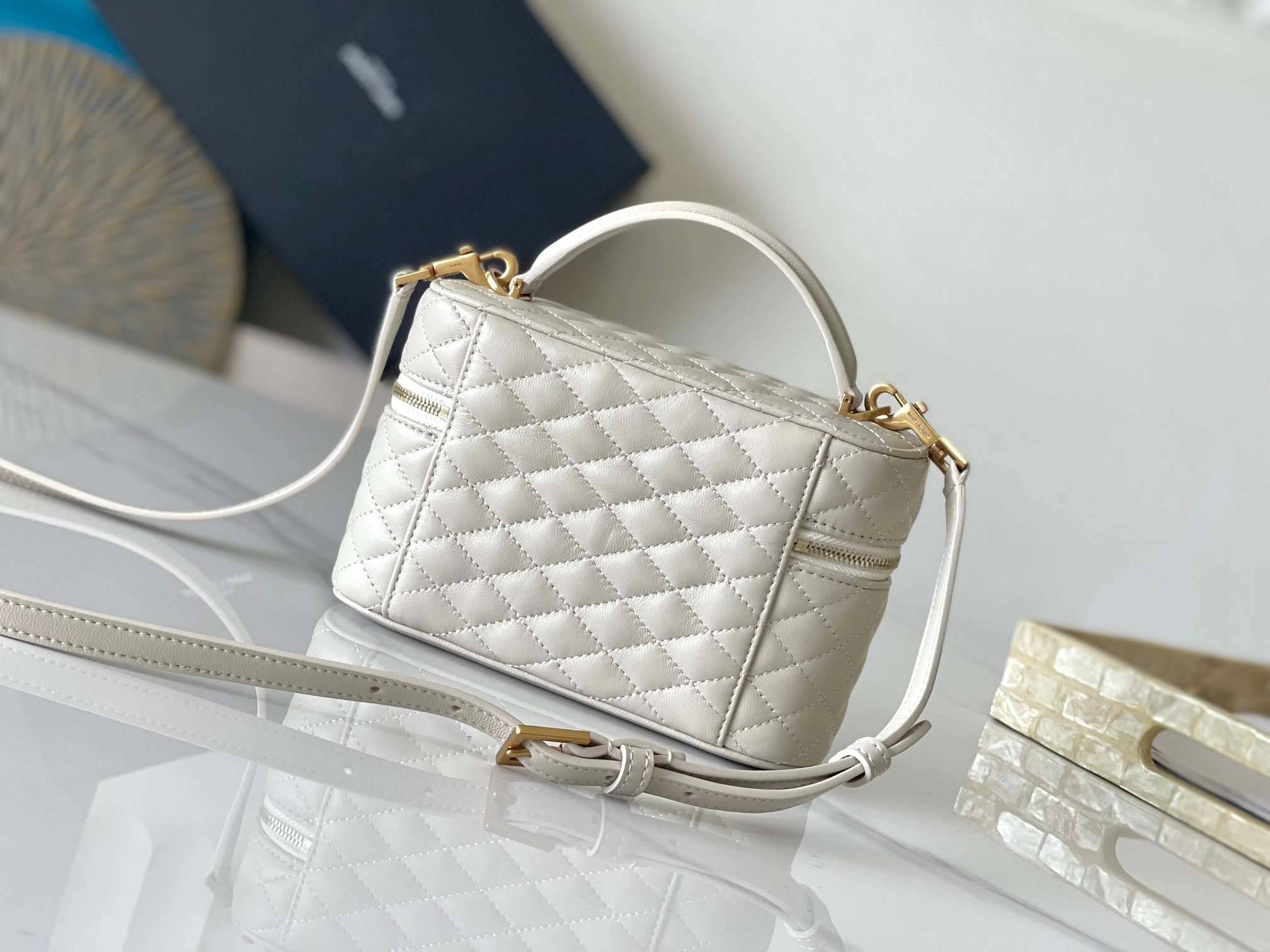 Top mirror YSL Cosmetic Bags